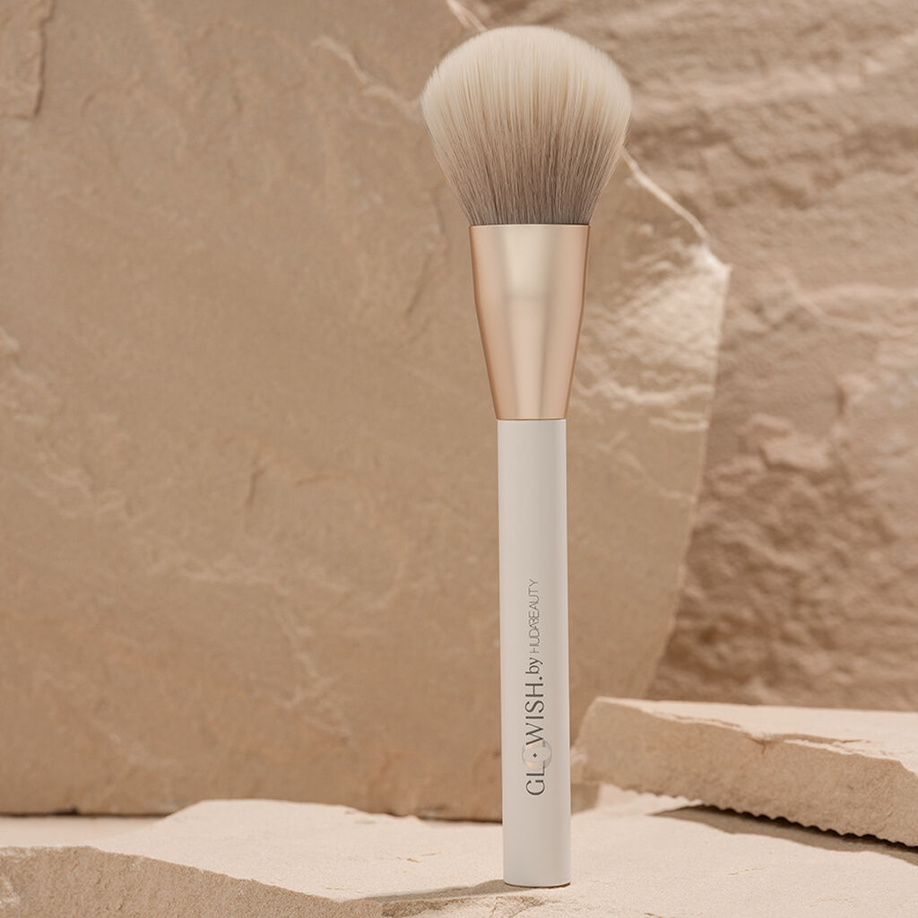 GloWish All Over Face Powder Brush – 7 Colors Makeup